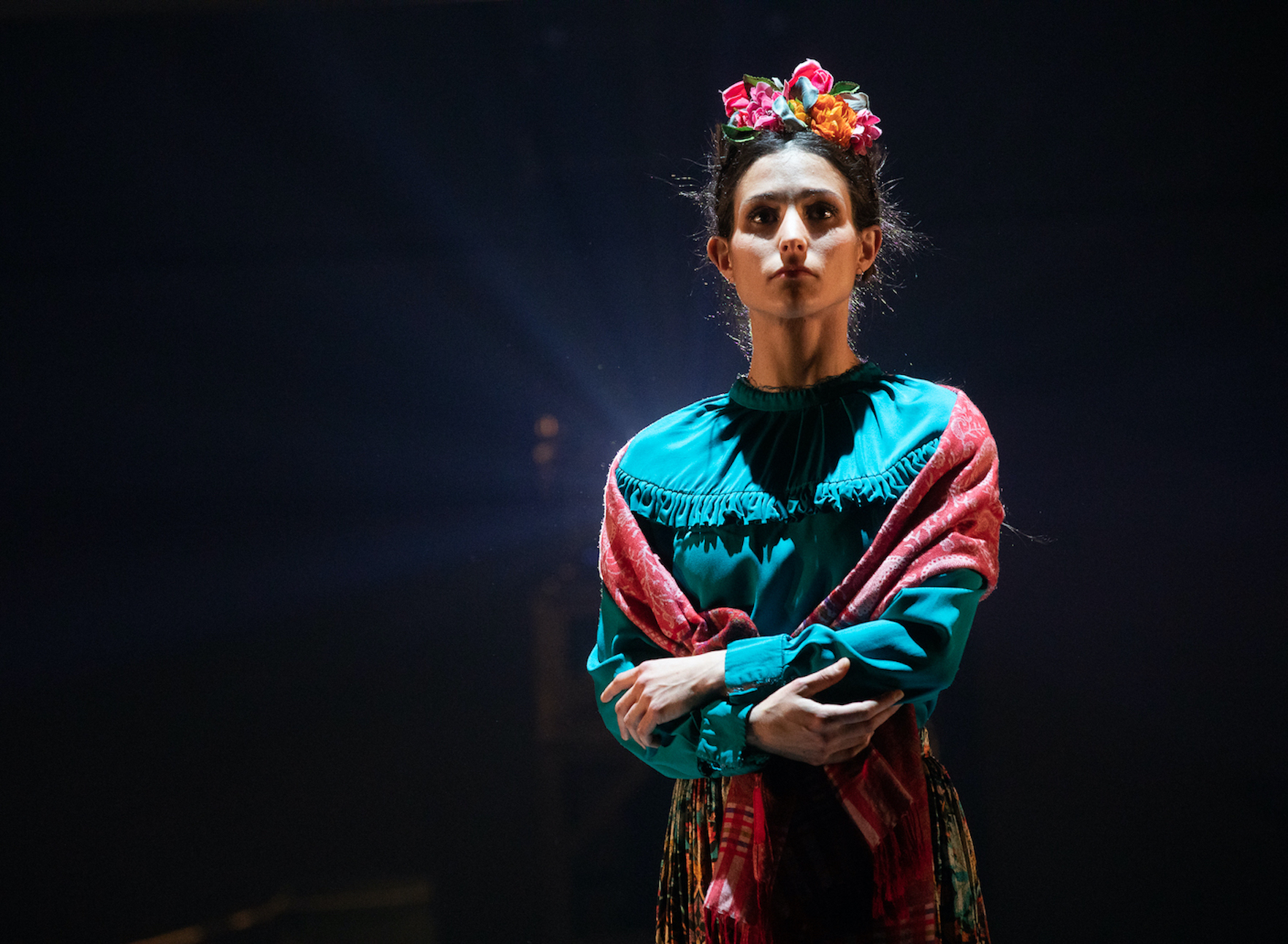 La Frida di Eva Duda, un sinuoso movimento